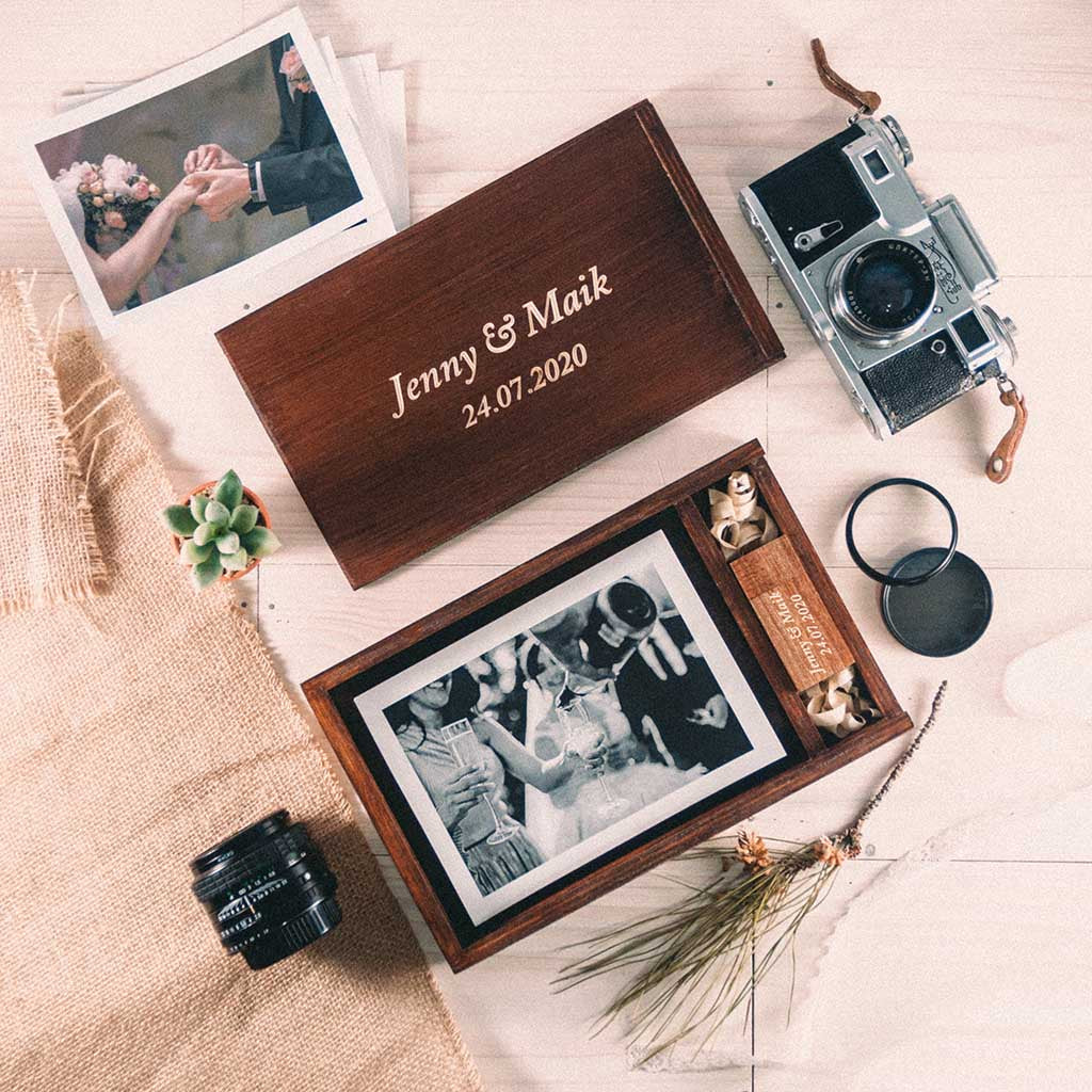 Personalized Photo Box with USB - Walnut Finish | Cyanowood